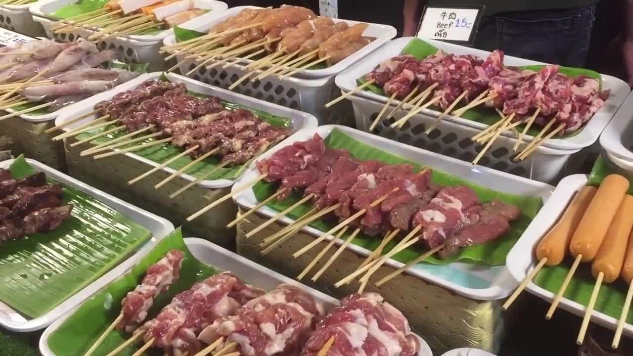 红遍中国的烧烤,来到了泰国当地人非常喜欢