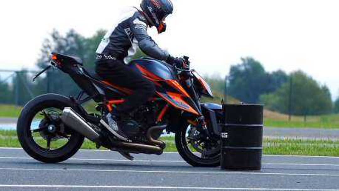 KTM 1290 SDR 改装之后的这波操作 实在是太秀了真心羡慕
