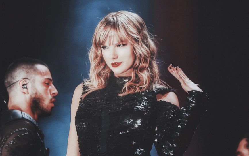 【TaylorSwift霉霉】当黑暗霉演绎以前的歌曲时,惊艳全场!