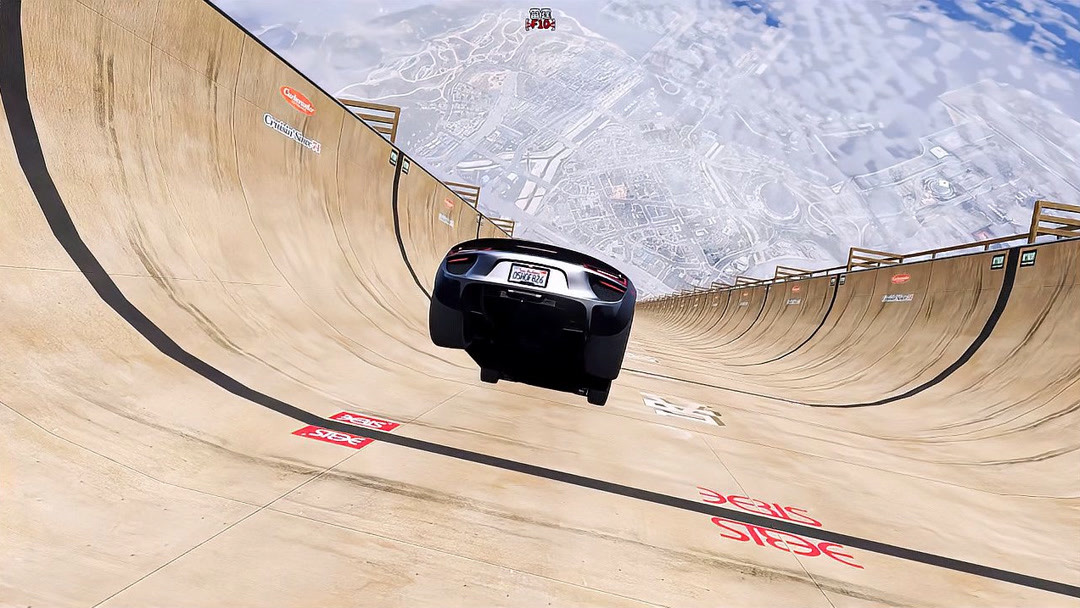 模拟驾驶:高级高的万米高空坡道 垂直向下开 保时捷 918超级跑车