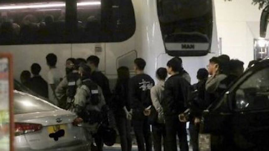 香港警方拘捕示威者中最小的年仅12岁,对年轻人参与示威表示担忧