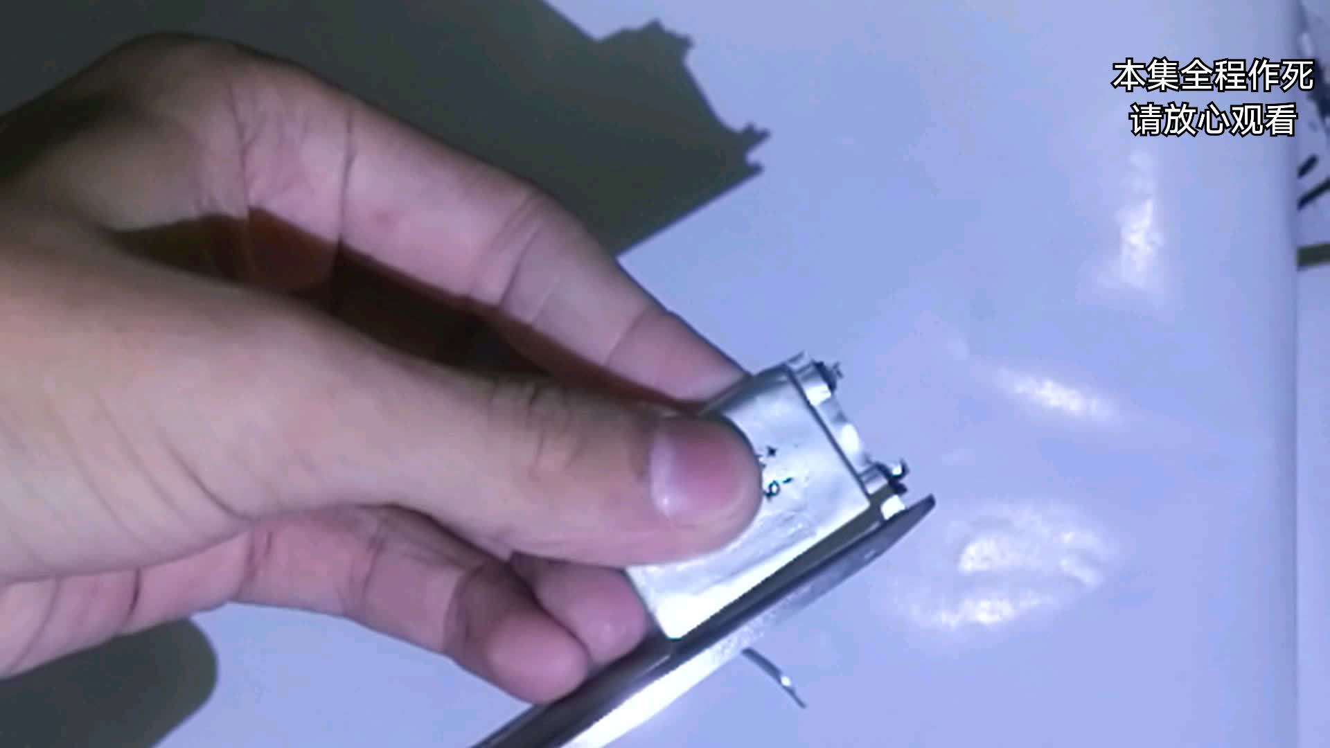 拆解锂离子聚合物电池里面是什么?