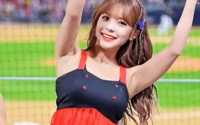 韩国性感啦啦队李多惠,性感又可爱