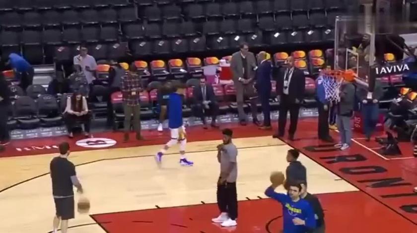 库里的新式武器,超高抛物线投篮,我看谁能帽得到!