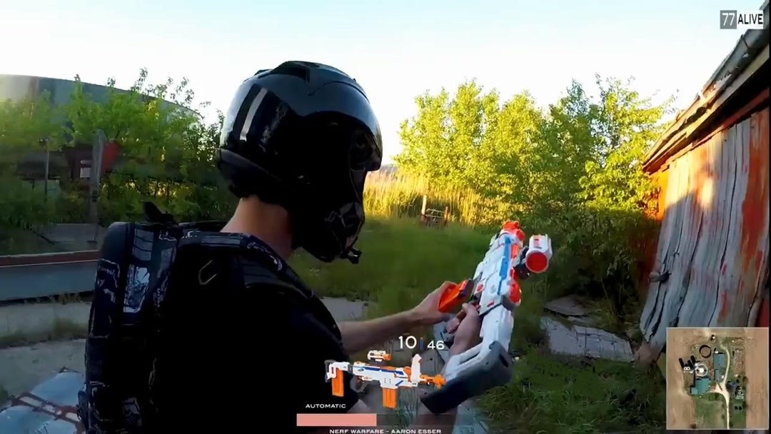 真人模拟第三人称视角枪战游戏:绝地求生大逃杀