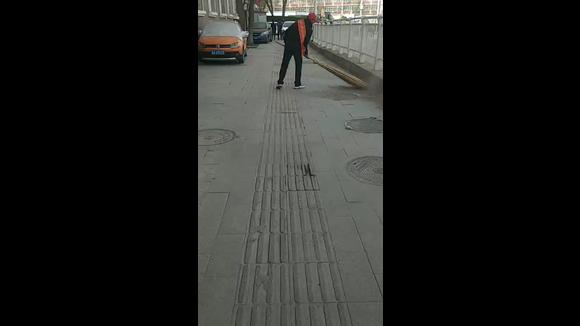 天山区新东街社区新时代文明实践站可爱志愿者们身影