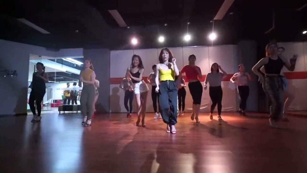 2019现代时尚舞蹈视频,简单易学舞蹈