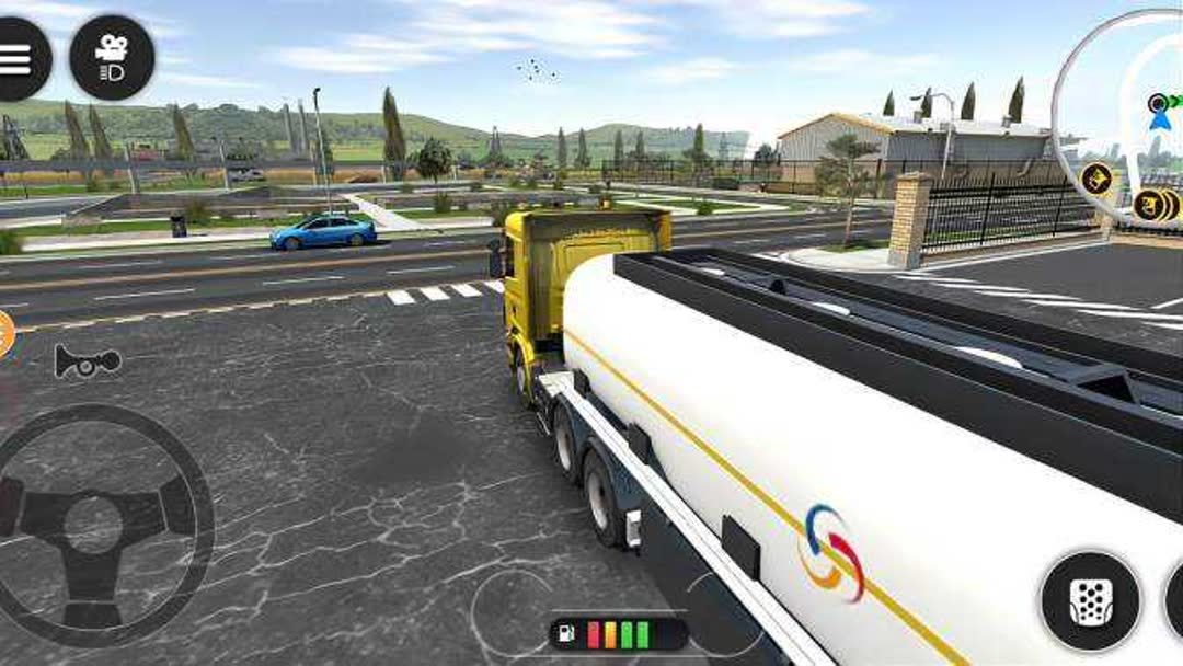 模拟驾驶:第一次开卡车给加油站送燃油,最后也是成功完成任务