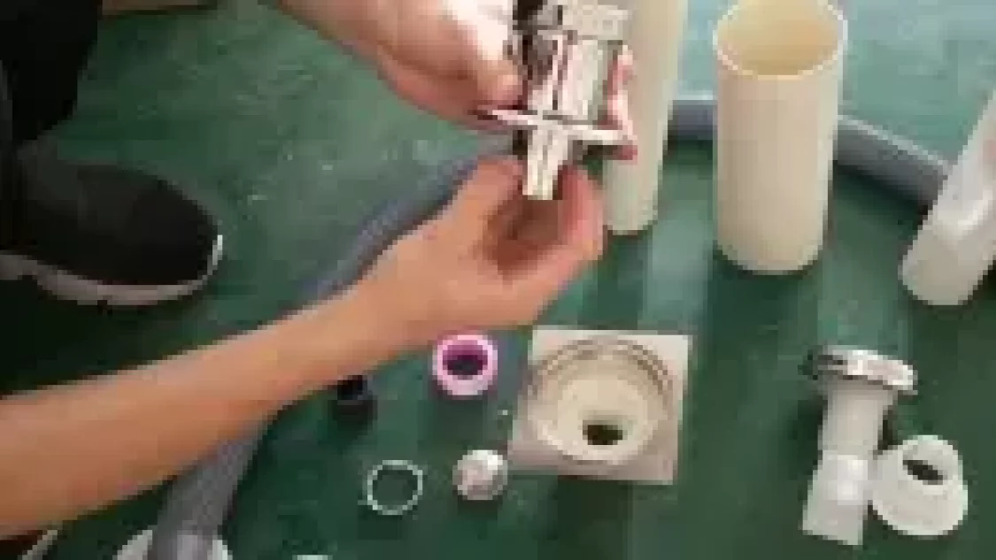 潜水艇洗衣机接头安装使用