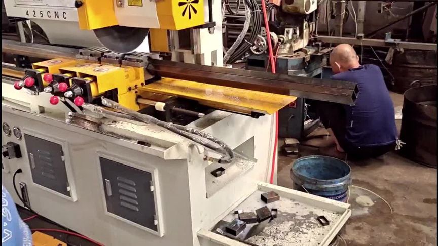 全自动切管机速度太快 师傅不适应了#切管机厂家 #自动化设备