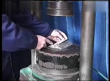 混凝土劈裂抗拉强度试验