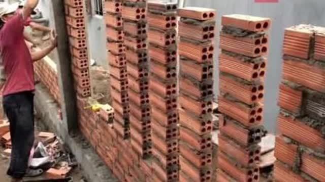 居然还有这种砌砖的方法,懂行的老师傅来科普一下