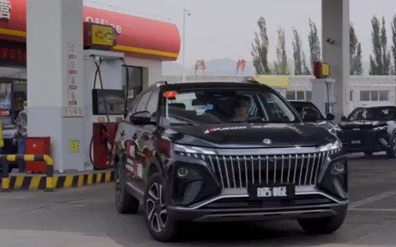 严苛品质淬炼,不惧万里长测,试看皓极混动“满配进化”