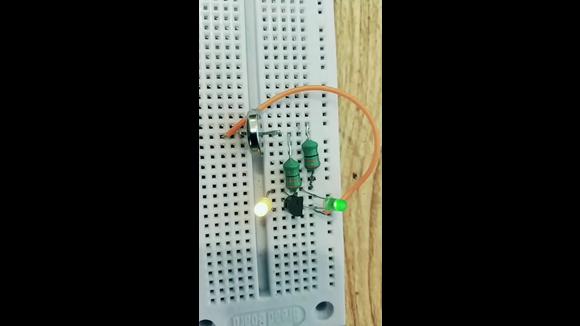 焦耳小偷电路,npn三极管68uH电感,AG13纽扣电池