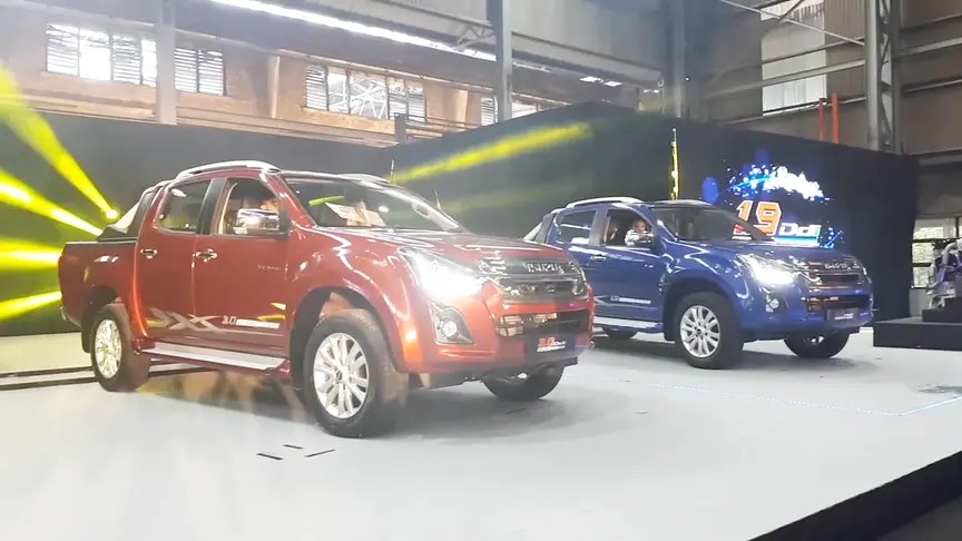 谁说五十铃落伍了,五十铃Dmax脱颖而出,颜值真心高