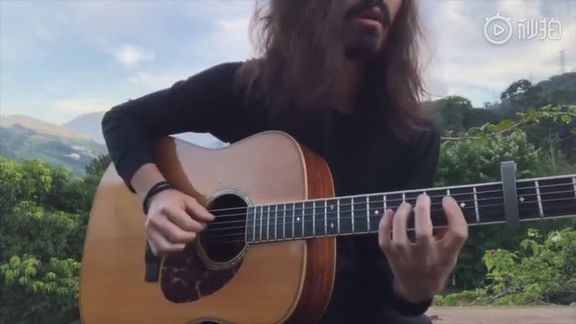 好听的即兴创作木吉他曲《it is well》,这形象一看就是艺术家!