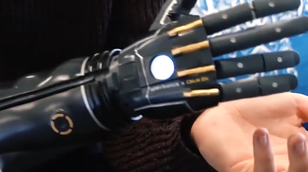 国外的普通人也买得起的机械手臂,利用3D打印技术,获得医学认证