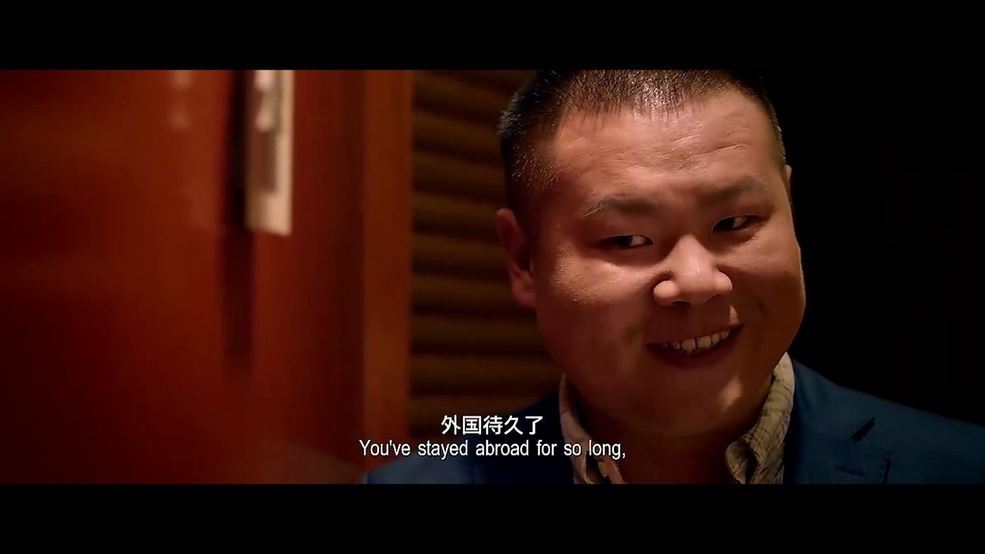 从你的全世界路过|生活中有多少这样的小丑,有多少这样的花痴,生活中...