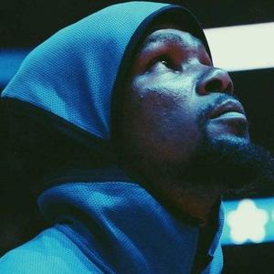 才高八斗欲与猴比腚红 