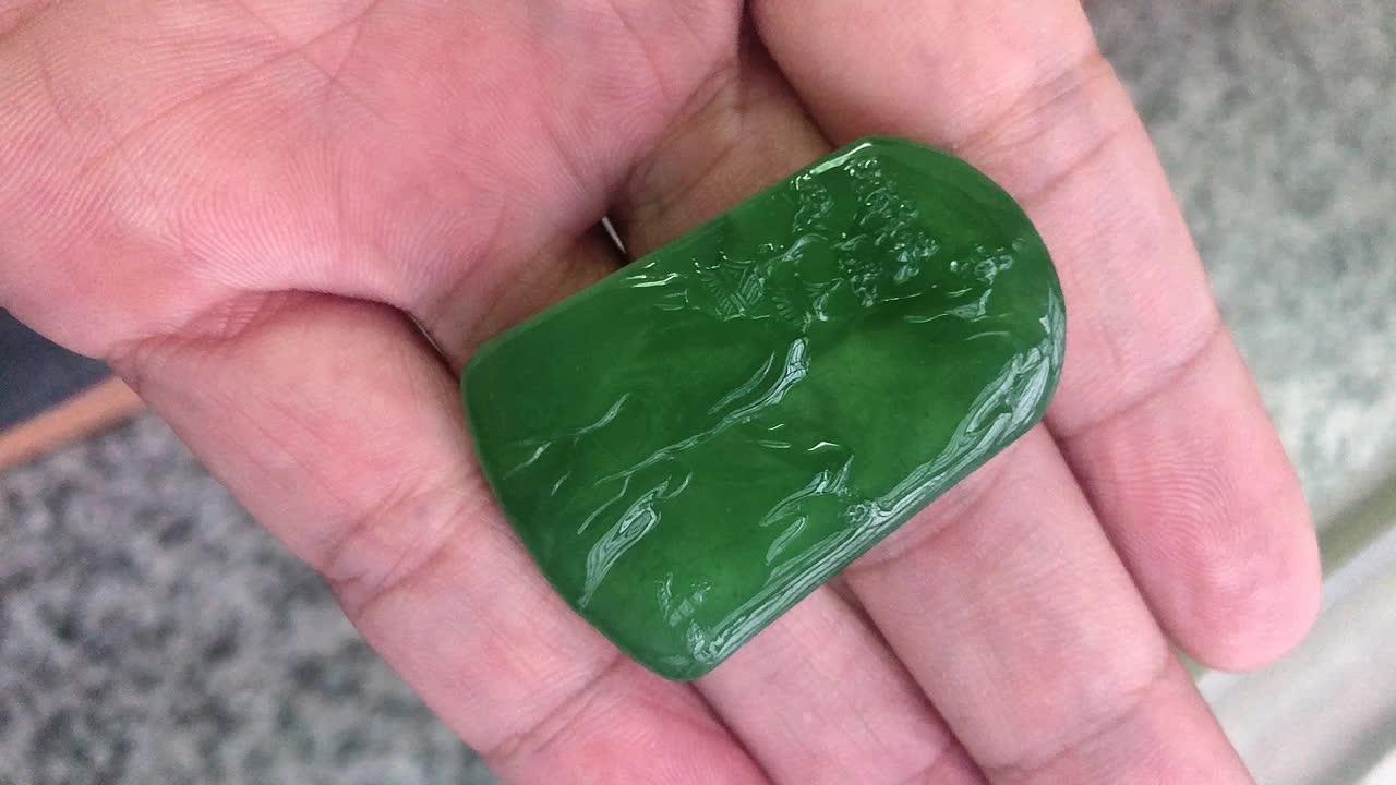 #冰种满绿山水牌 #翡翠玉石 #翡翠知识 #上热门 #上热门 #上热门 #上...