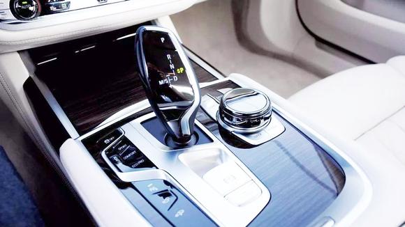 自动挡正确的起步方式,新司机多学学,假正经太多别被忽悠了