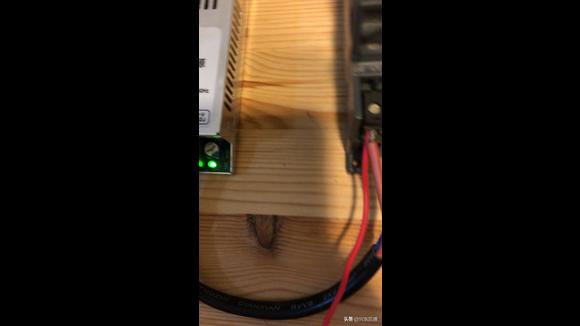 PLC控制回路中,尽量用一个开关电源