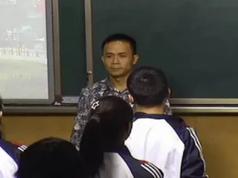 北师大版初三九年级物理十一章 简单电路四、电流-张老师优质课视频(...