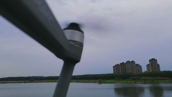航拍,看无人机螺旋桨如何工作