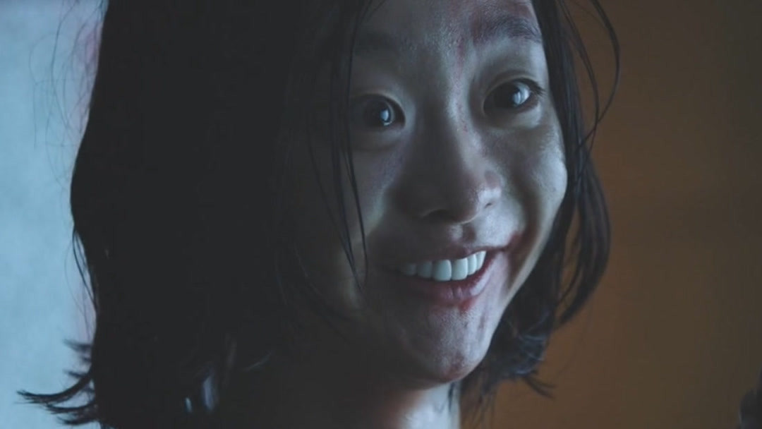 可爱少女秒变腹黑,竟是杀手排行榜第一的高手,吊打一群大汉!