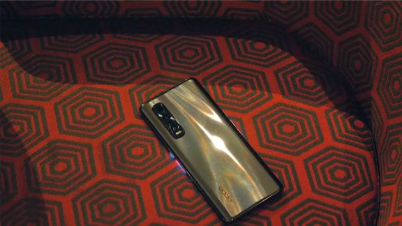 2020都在抢夺高端市场?国产手机越来越贵,网友:还是买iPhone吧