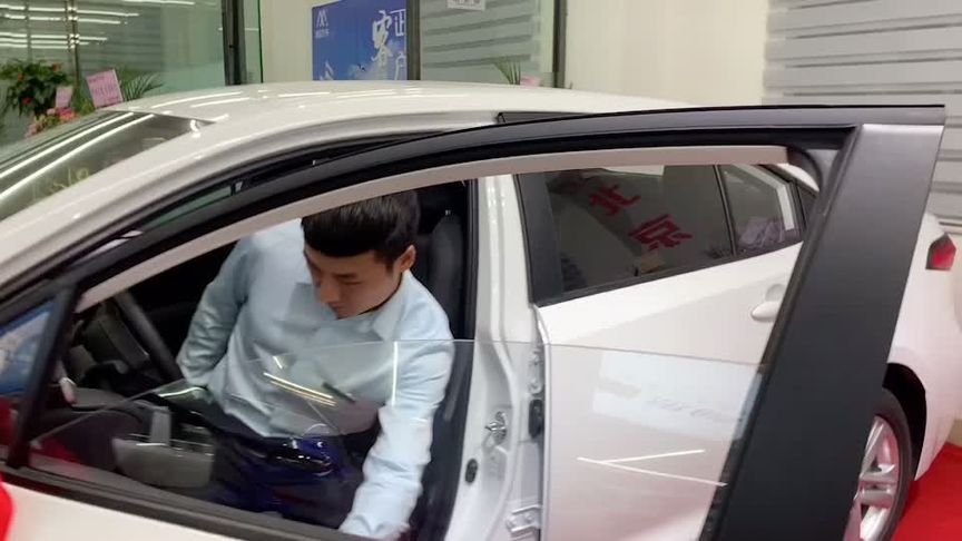 今日新车推荐:2021款丰田雷凌领先版,全速自动巡航,上坡辅助