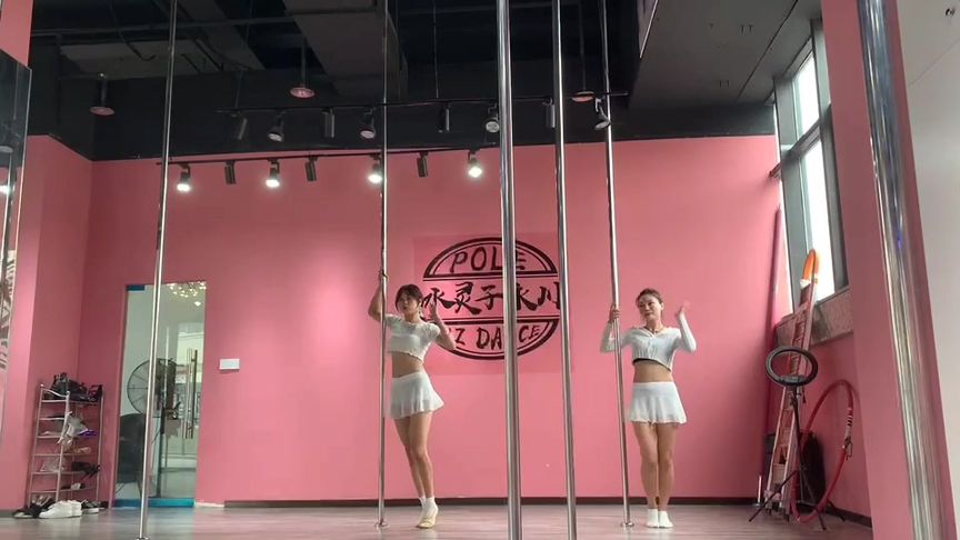 要上热门我才发完整版#钢管舞 #农村生活