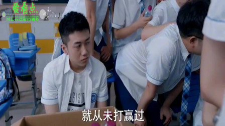 钱三一比拼江天昊,用计算器打CS,智商高就是好,有人傻眼了哈