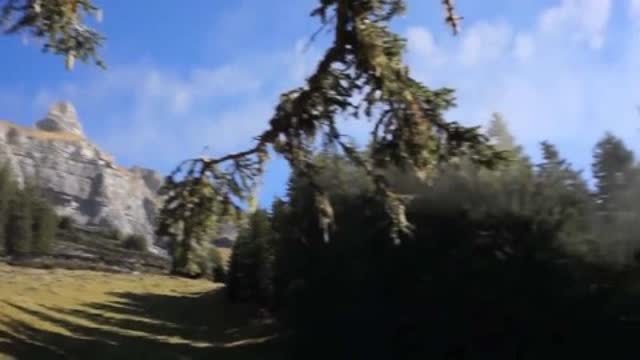 翼装飞行穿越山洞,有一颗挑战大自然的勇敢心!