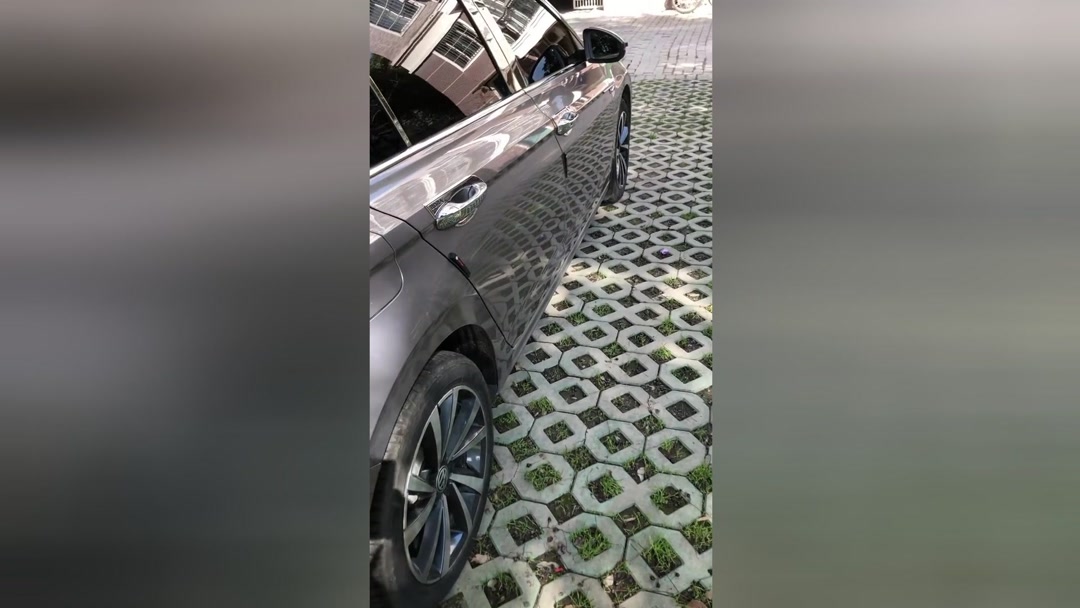 16万买的车,天窗,电动座椅,座椅加热,后视镜加热,自动驻车系统,自动...