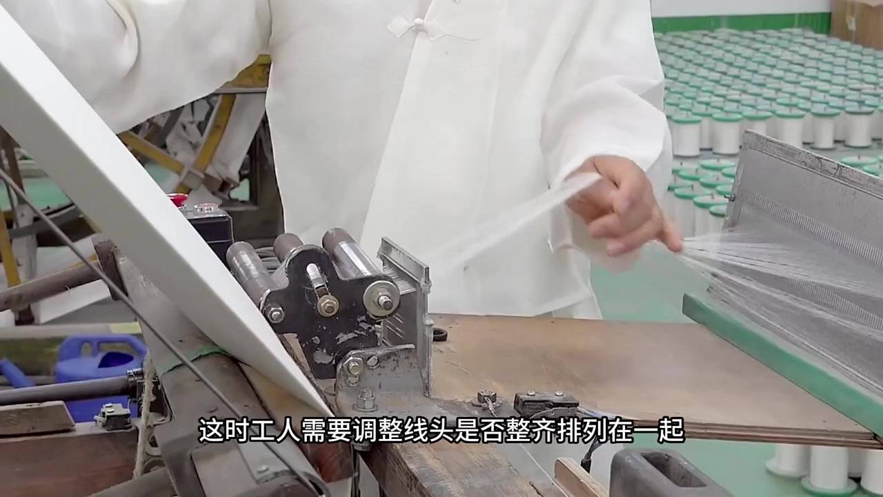 从蚕丝抽取到丝绸制作的所有过程