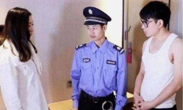 情侣住酒店时碰到警察查房,要怎么证明男女关系?涨知识了