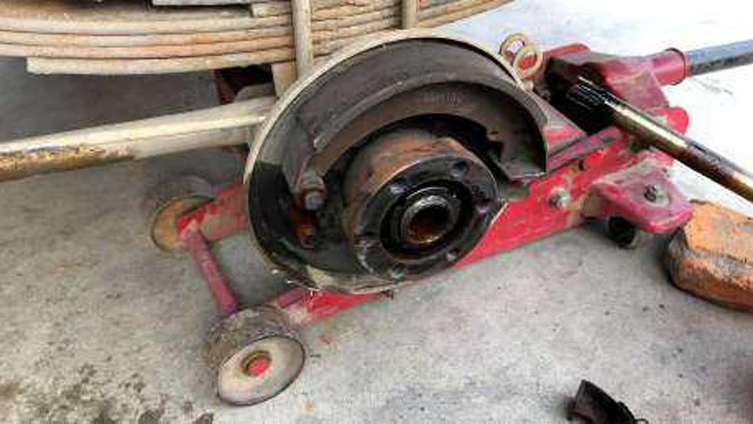 你知道三轮摩托车刹车片是怎么换的吗?原来如此简单!一看就会