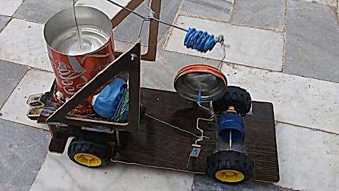 自己做个简易的蒸汽机小车, 简易得都有些寒酸了