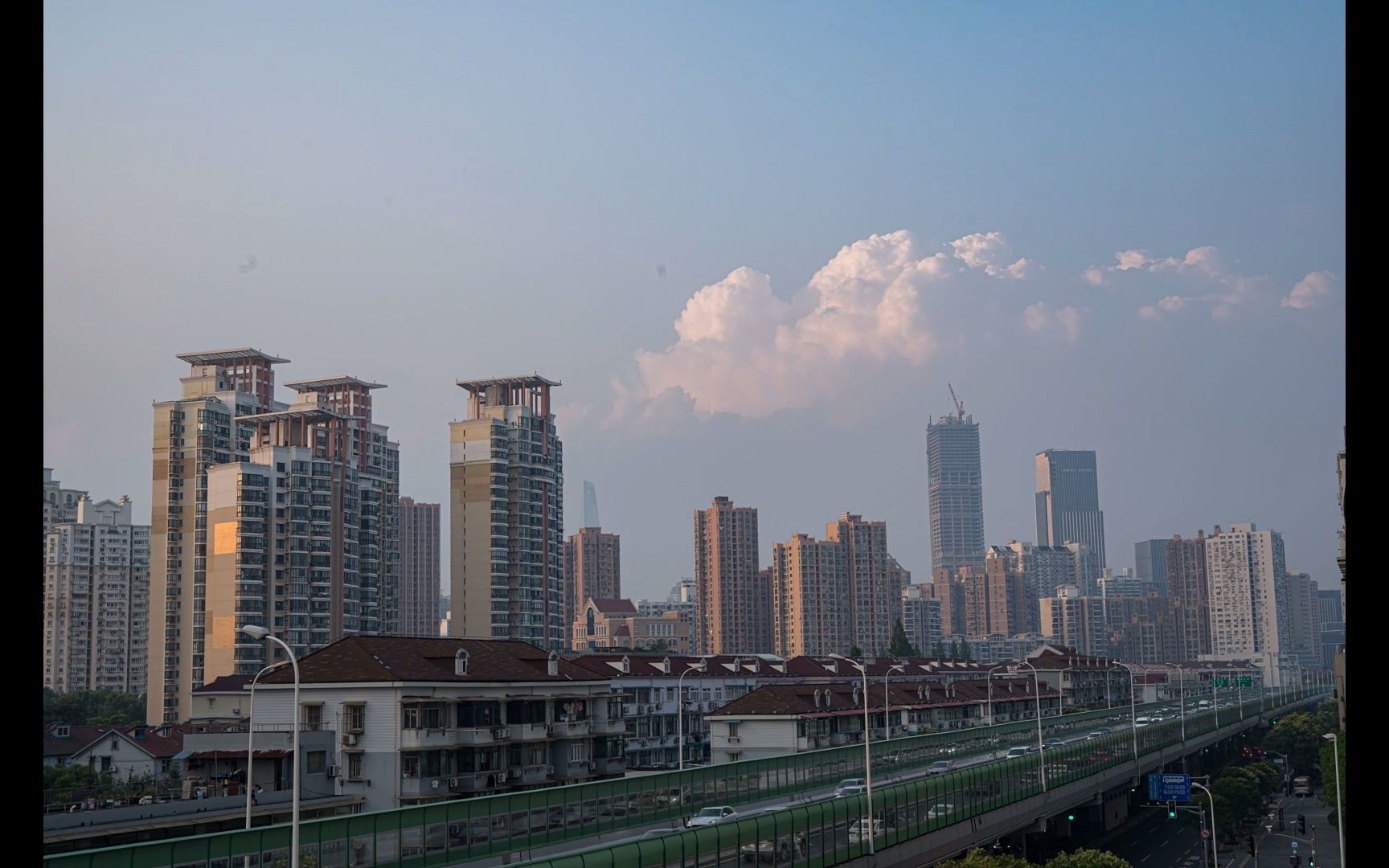 20220614 下午的云 LR LRT