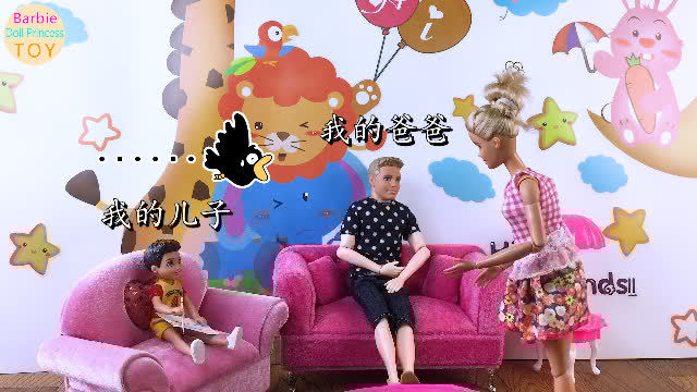 弟弟和肯一起写家庭作业,他们的作文题目是什么呢