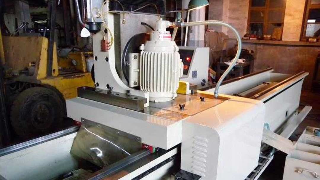 瑞士进口高品质自动磨刀机,上料系统也得这么做!