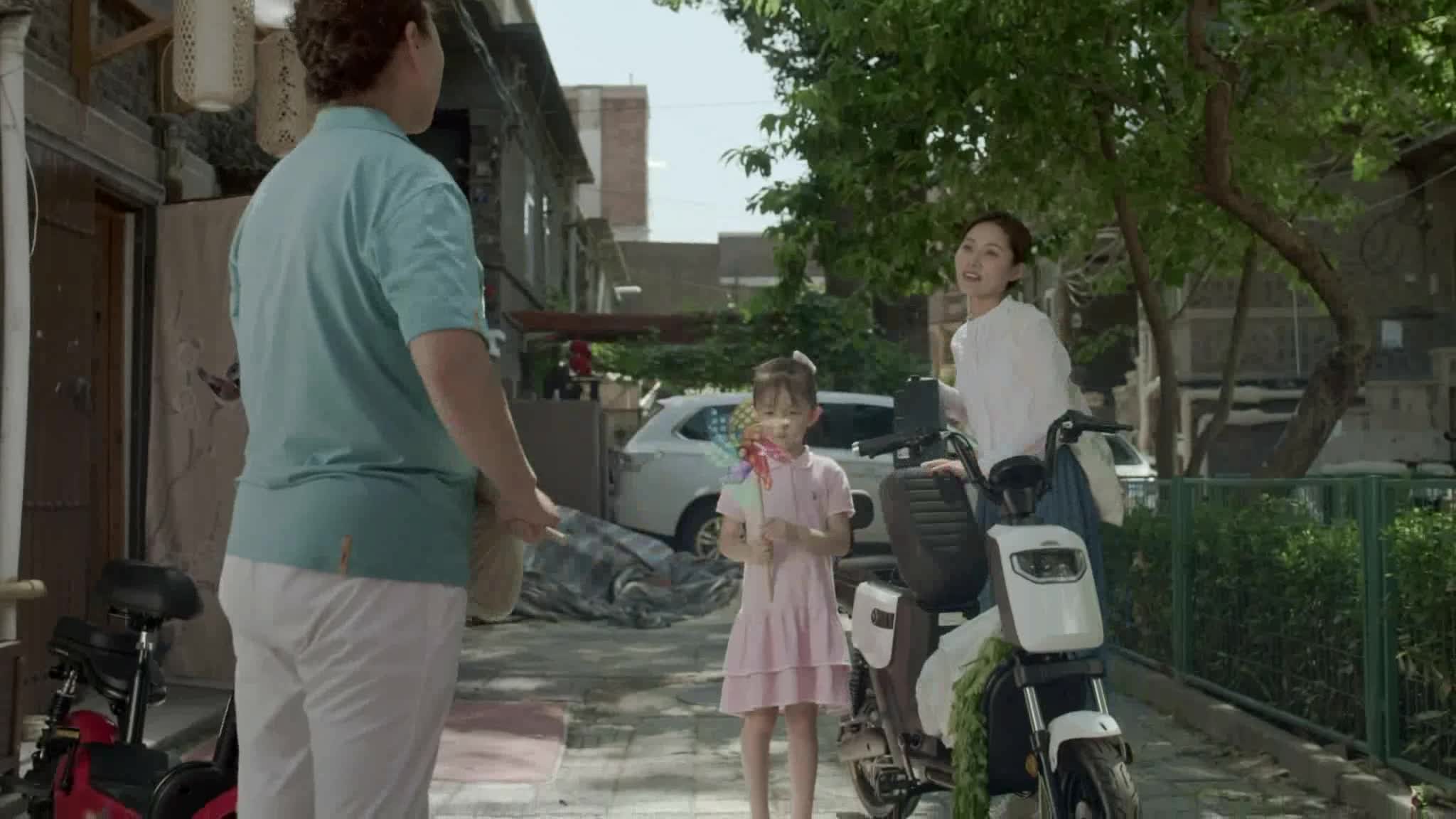 爱玛电动车充电更方便