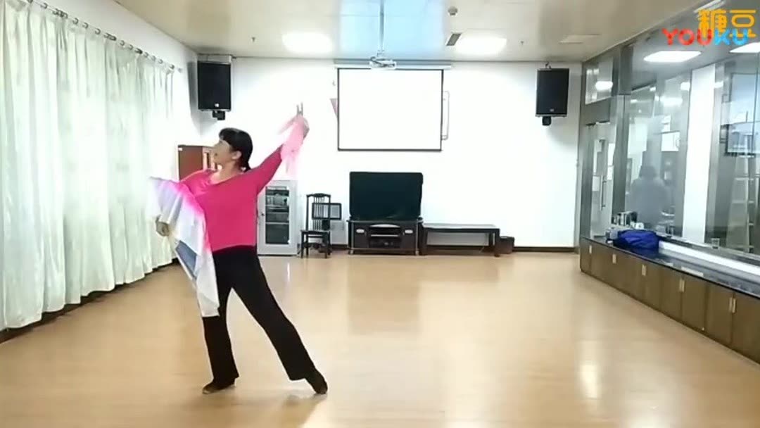 雨滋《西风》背面演示及口令分解 胶州秧歌扇子舞_clip