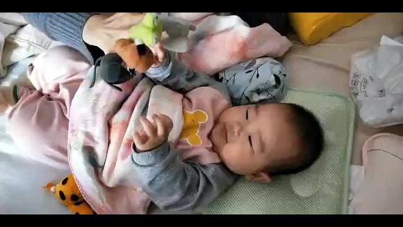 #宝宝成长记 165天的一一,今日份新游戏是动物扮演