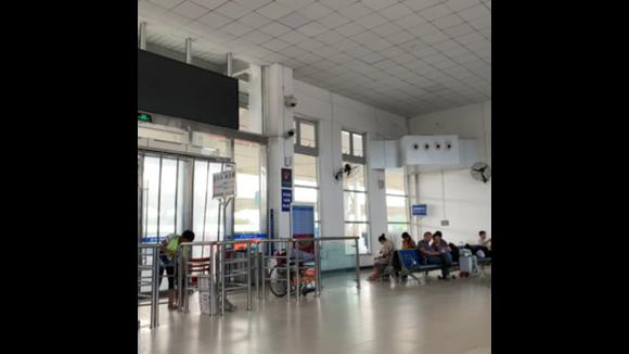 已到合肥,继续坐动车 三小时后能到家