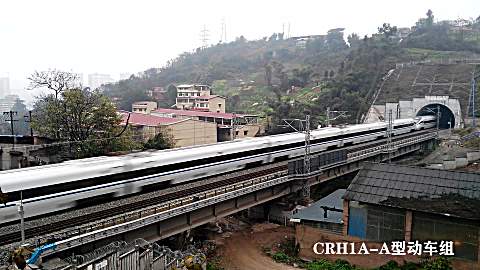 重联运行的CRH1A-A型动车组