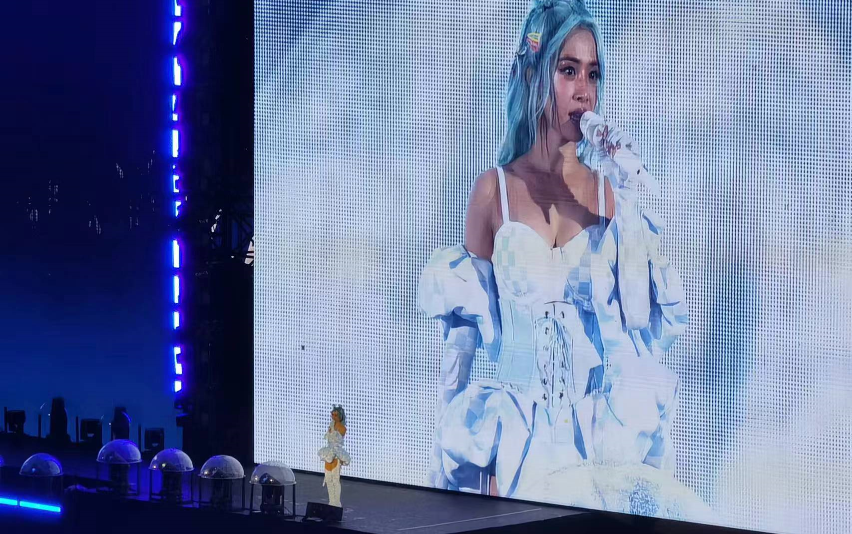 杭州周杰伦听不到的《倒带》,同一天在温州蔡依林演唱会听到了