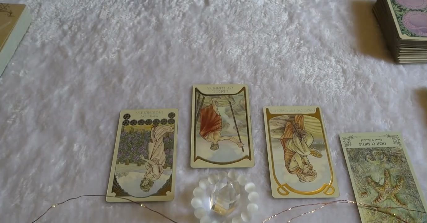 塔罗占卜他的真实想法,他觉得你是个有吸引力的人吗?