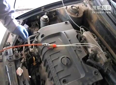 清洗发动机过程中雾化器的使用视频